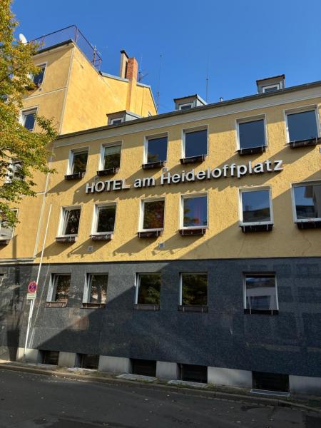 Hotel Am Heideloffplatz - Feucht