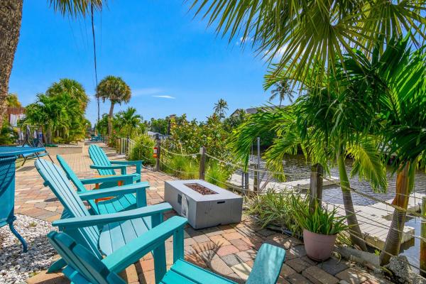 Latitude 26 Waterfront Resort And Marina - Fort Myers, FL