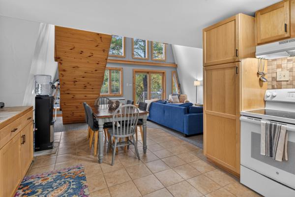 Private Mountainside Retreat Near Wineries & Bristol Mountain - Naples, NY