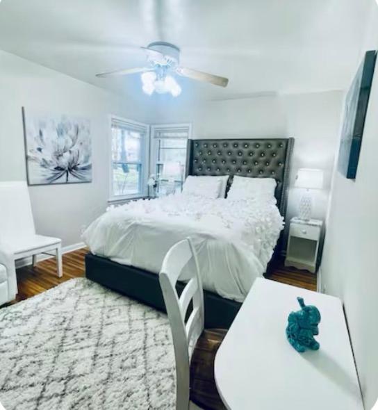 Beautiful 4 Bedroom Home - Woodbury, MN