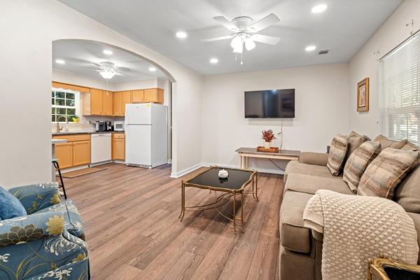 Beaufort 3br Near Parris Island With Fenced Yard - Port Royal, SC