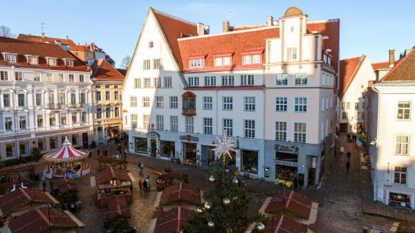 Old Town - Hall Square Apartment - Tallinn