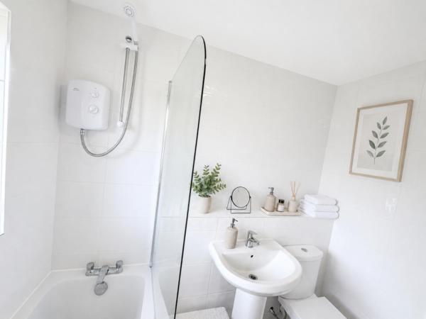 2br, Sleeps 5 ! - Glasgow