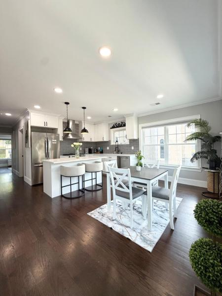 Welcome To Your Luxurious Urban Haven! - Dorchester, MA