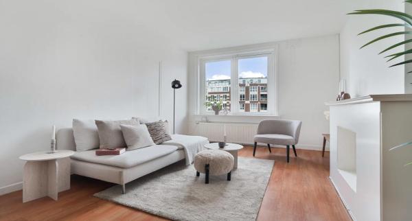 Stylish City Haven - Amsterdam