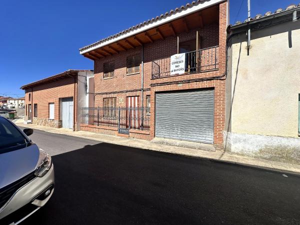 Casa Señora Aurora En Coreses - Spain