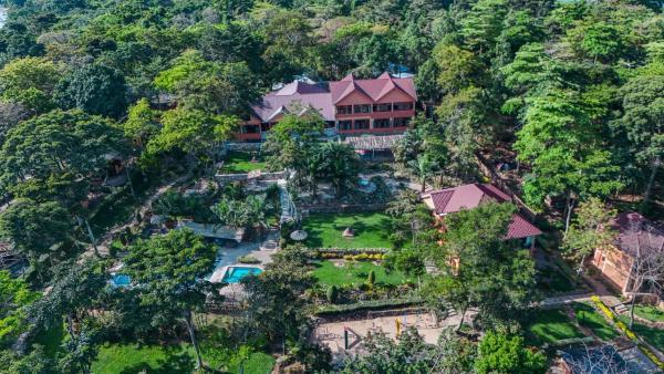 Lakeside Escape Resort - Uganda