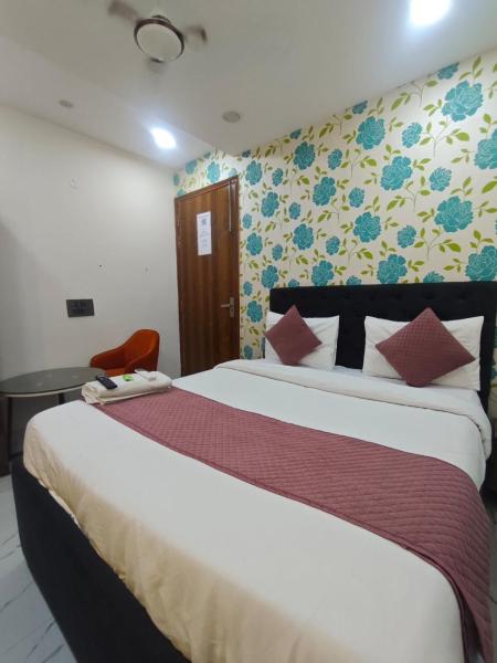Revking--hotel The Rasa At Vasundhara 3-star Hotel L Vasundhara, Ghaziabad - Ghaziabad