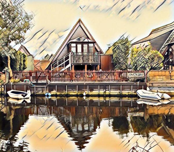 Ducks Harbour-beautiful,detached, Waterside Lodge. - Cambridgeshire