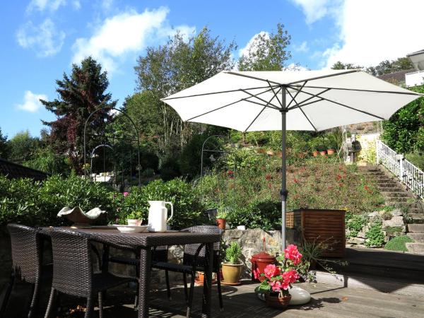 Picturesque Apartment With Balcony - Emmerthal
