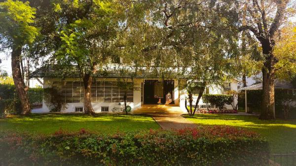 Orange Drive Hostel - West Hollywood, CA