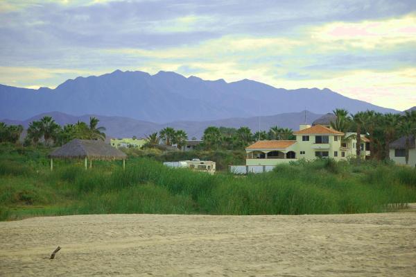 Pescadero Palace - Baja California Sur