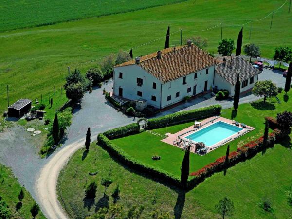 Farmhouse In Pienza With Pool And Views - Tuscany
