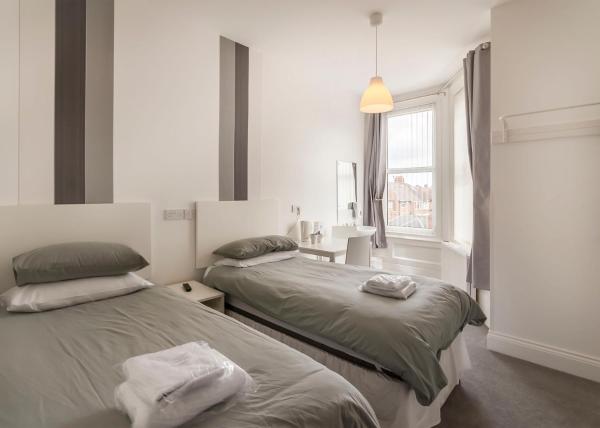 Kingswood Guest House - England