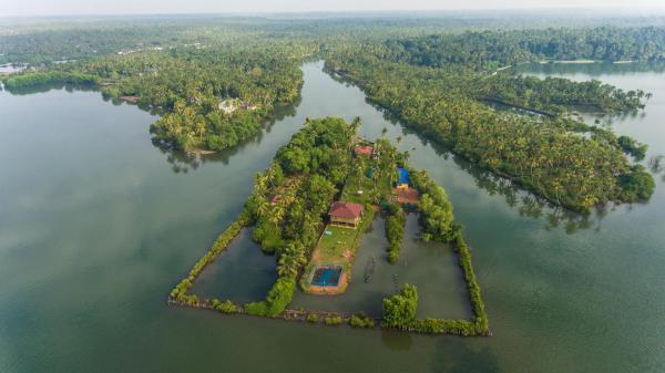 Vinis Farm - A Private Island Stay -Privacy Redefined !!! - Kollam