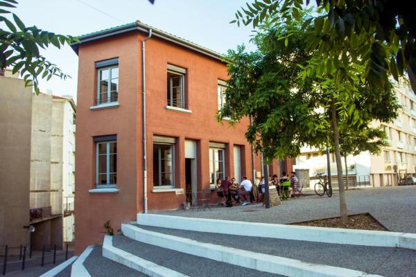 La Maison Rouge - Backpacker Hostel - Frankrijk