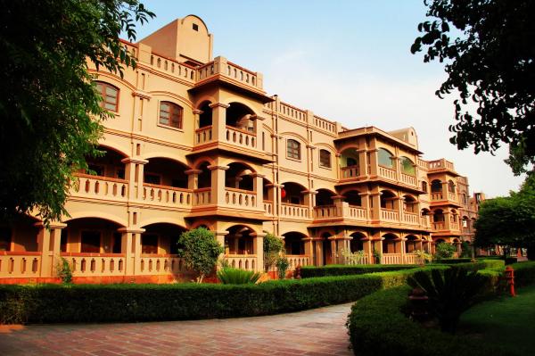 Mvt Guesthouse & Restaurant - Vrindavan