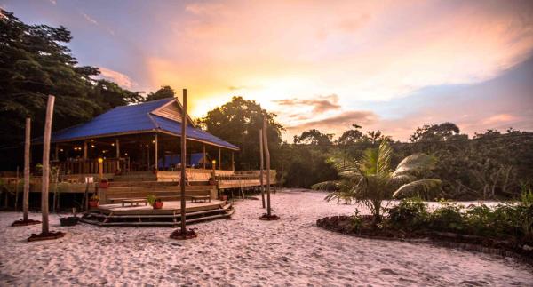 Nest Beach Club - Cambodja