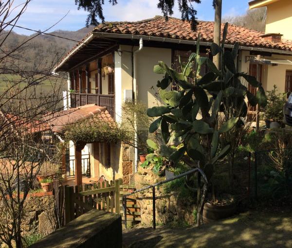Los Pinos De Cardes - Cangas de Onís
