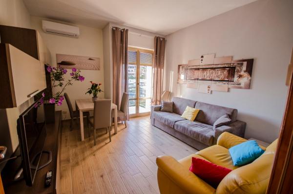 Longinvm Domvs Romanvm - Rome