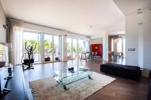 Milano Lush Contemporary Flat - Milan
