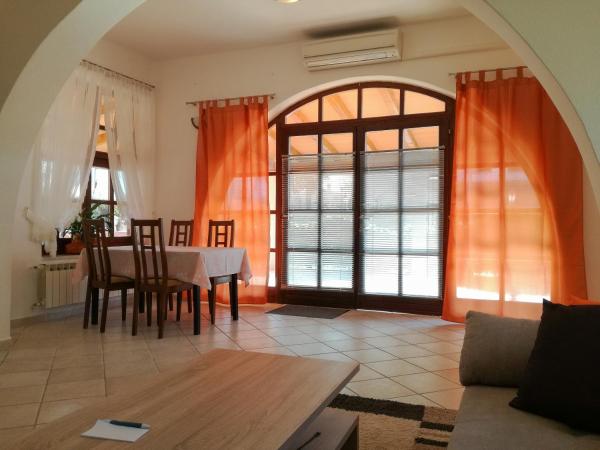 Apartment Sandra - Salvore