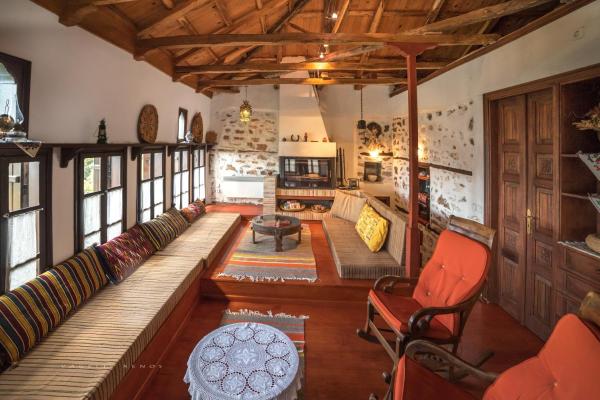 Urania Traditional Stone House - Grèce