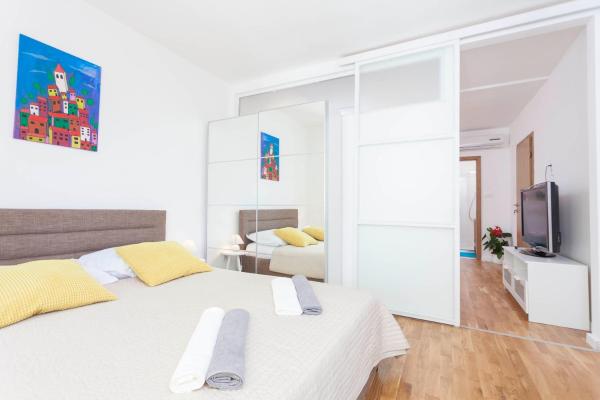 Apartment Mikula - Makarska