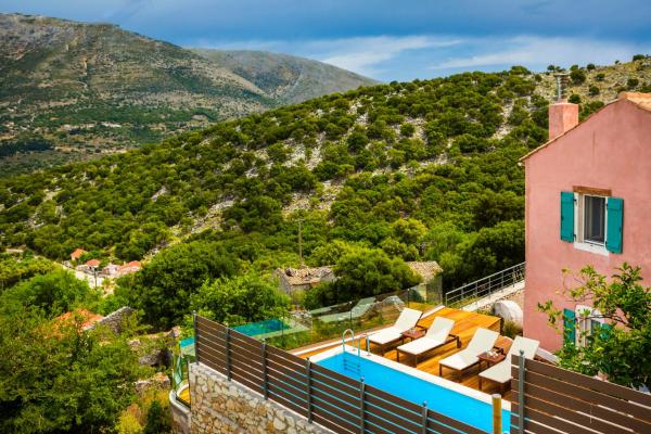 Iconic Villas, Villa Rosa With Private Pool And Stunning Mountain View - Asos