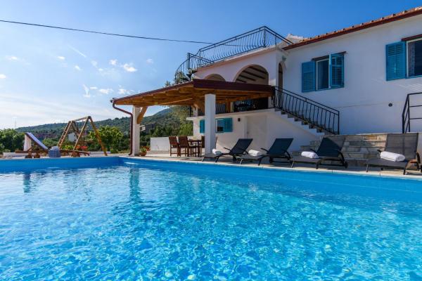 Holiday Home Trogir Flower - Seget Vranjica