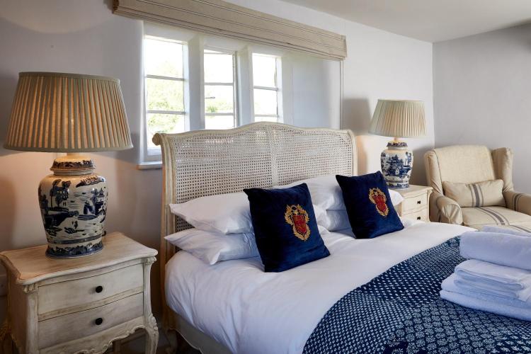 The George Inn Hotel Review, Cotswolds | Telegraph Travel