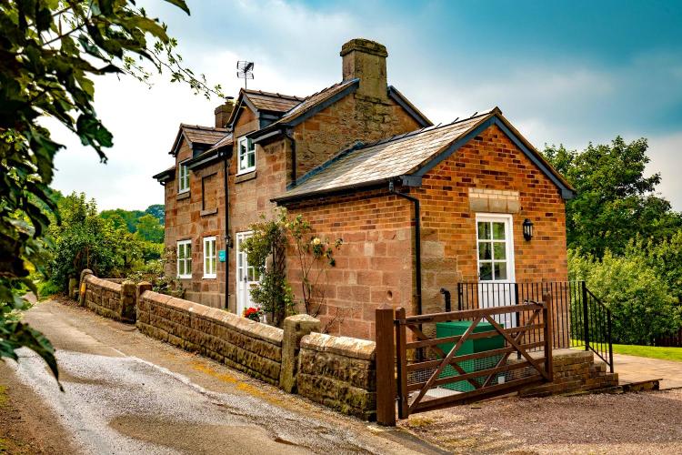 The Pheasant Inn Hotel Review, Higher Burwardsley, Cheshire | Telegraph ...