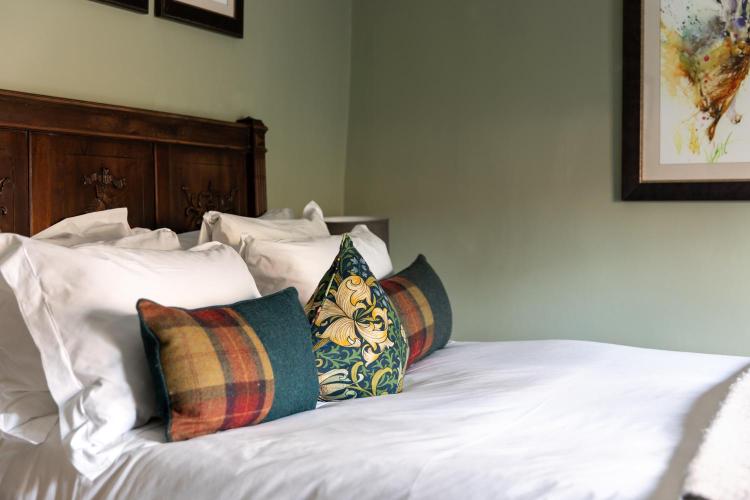 The Wheatsheaf Inn Hotel Review, Northleach, Cotswolds, England ...