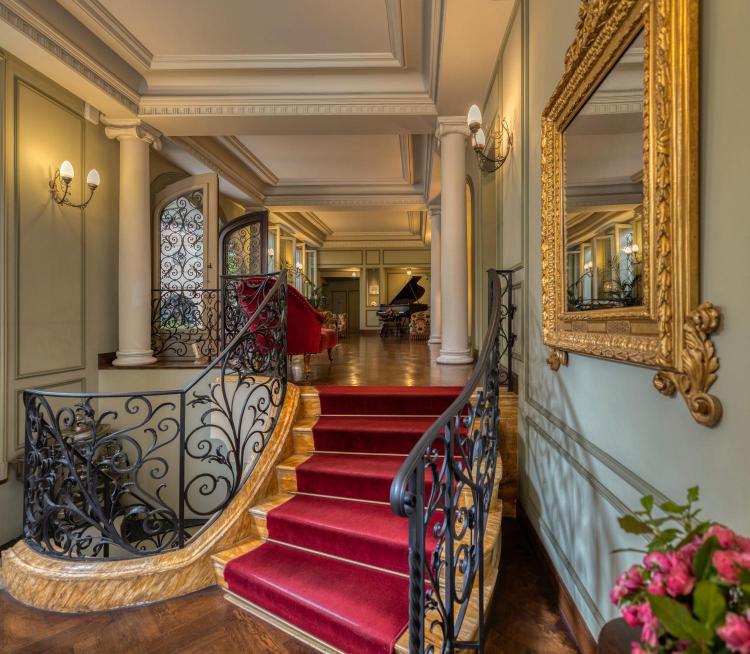 Hotel Locarno Review, Rome, Italy | Travel