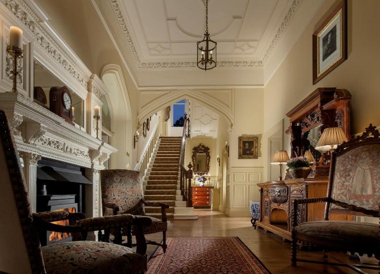 Crossbasket Castle & Trocadero's Hotel Review, Lanarkshire, Scotland ...