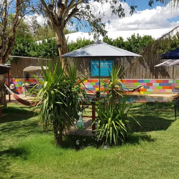 Queen of the Desert Villa Secure & Gated 2 Bedrooms in Alice Springs ...