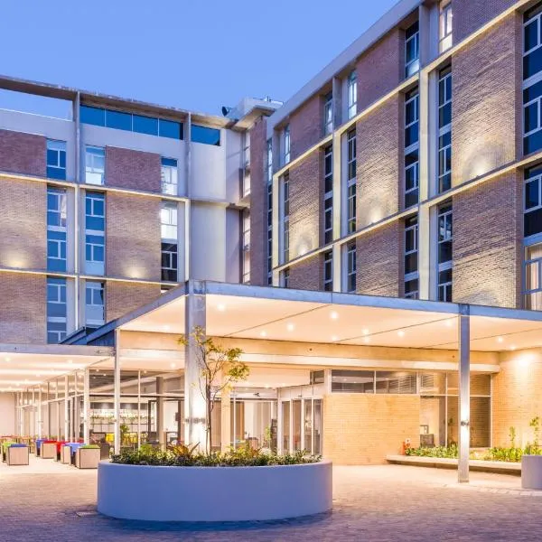 Metro Lodge Beach in Durban, South Africa - reviews, prices | Planet of ...