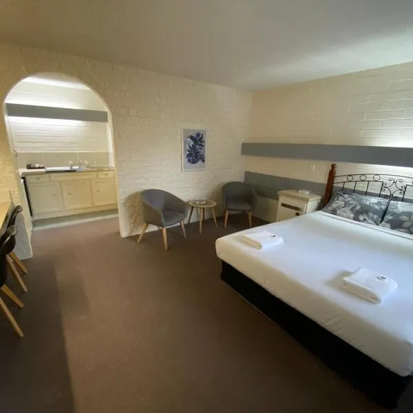 The Rose Turret en Warrnambool, Australia - opiniones, precios | Planet ...