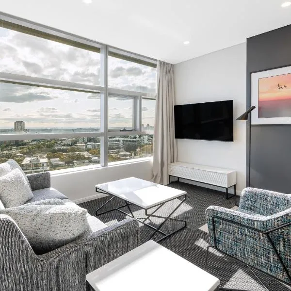 Meriton Suites Mascot Central - Sydney, Australia - Updated 2026: Hotel ...