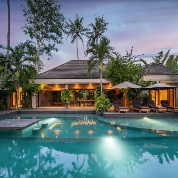 Villa Java an unique 3 bdr villa overlooking rice paddies in Ubud ...