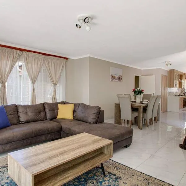 Blueberry Hill Hotel in Roodepoort, South Africa - reviews, price from ...