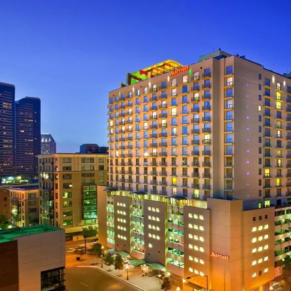 Hilton San Diego Gaslamp Quarter, CA - 500 reviews, price from $159 ...