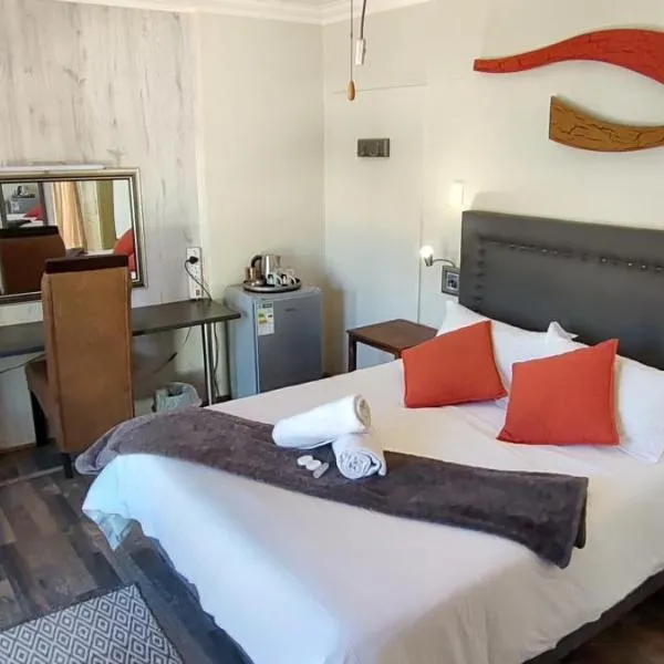 Imvelo Safari Lodge in Bloemfontein, South Africa - reviews, prices ...