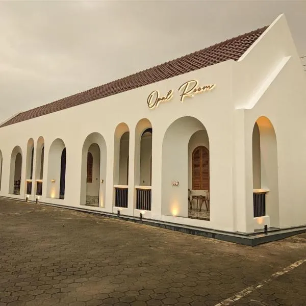 Meotel Purwokerto - Purwokerto, Indonesia - Updated 2026: Hotel prices ...