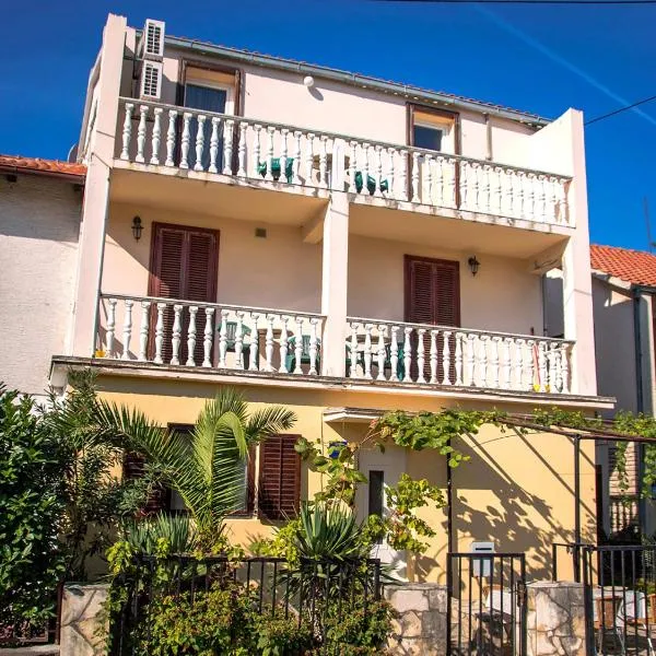 Tiffy studio w private parking in Zadar, Croatia - reviews, prices ...