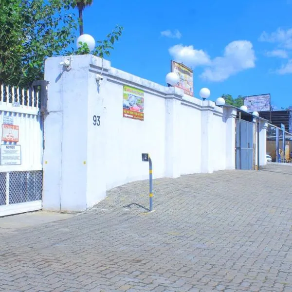 Lily Park Complex , Self-Catering in Rustenburg, South Africa - 200 ...