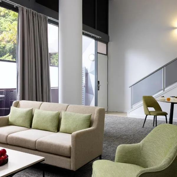 Meriton Suites Sydney Airport - Sydney, Australia - Updated 2026: Hotel ...