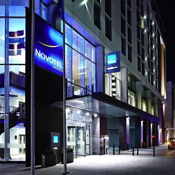 Serene Waterfront Rooms - ExCel - London, United Kingdom - Updated 2026 ...