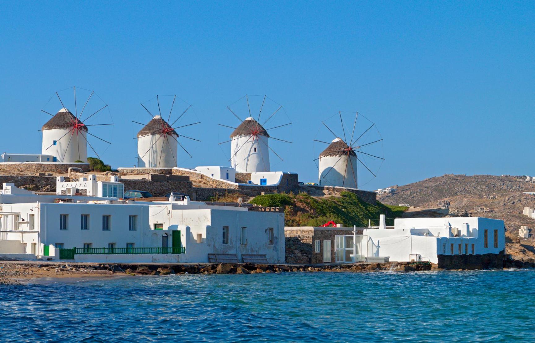 Yours Car Rental autoverhuur dicht bij Luchthaven Mikonos