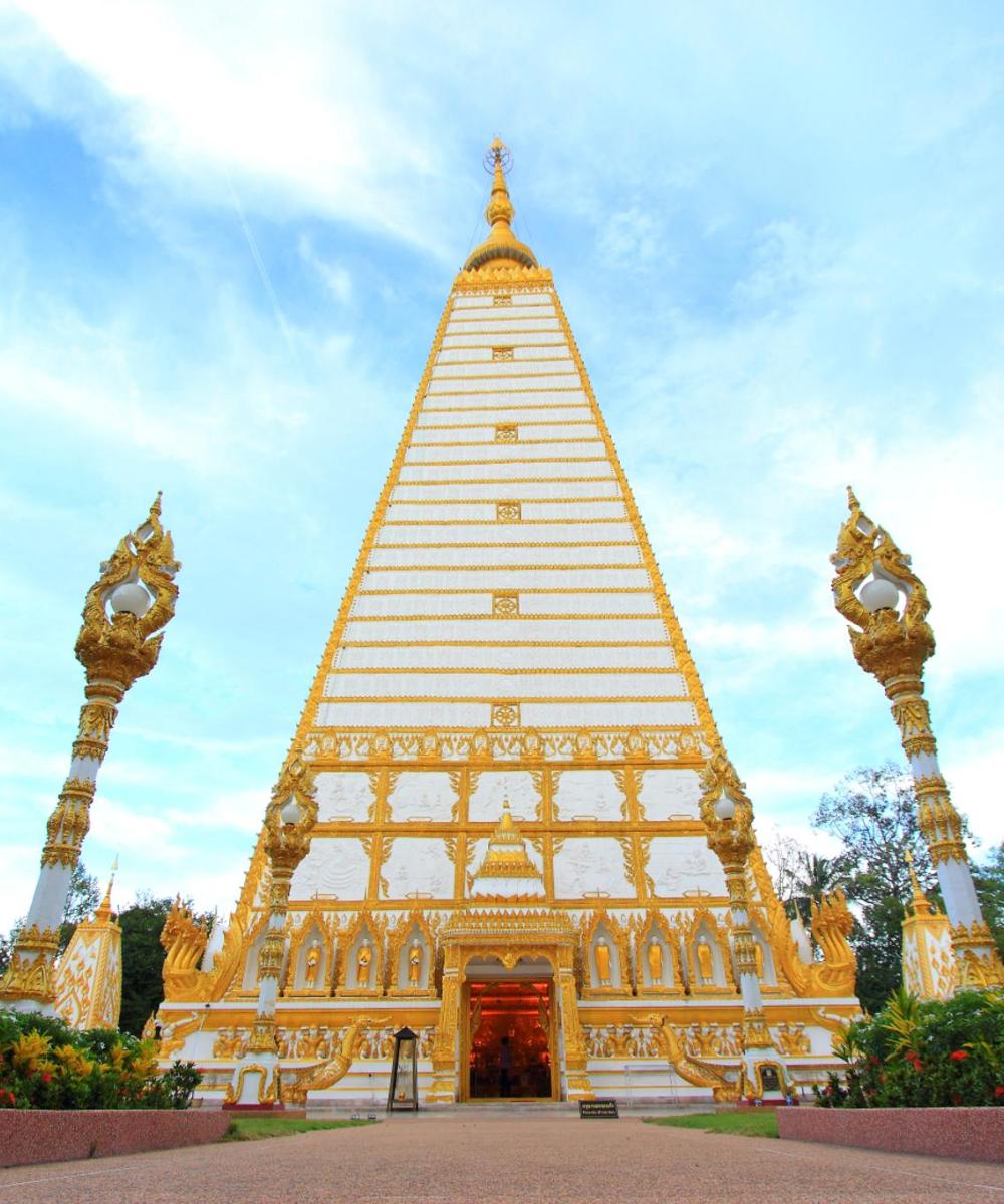 Book cheap flights to Ubon Ratchathani Province – Booking.com